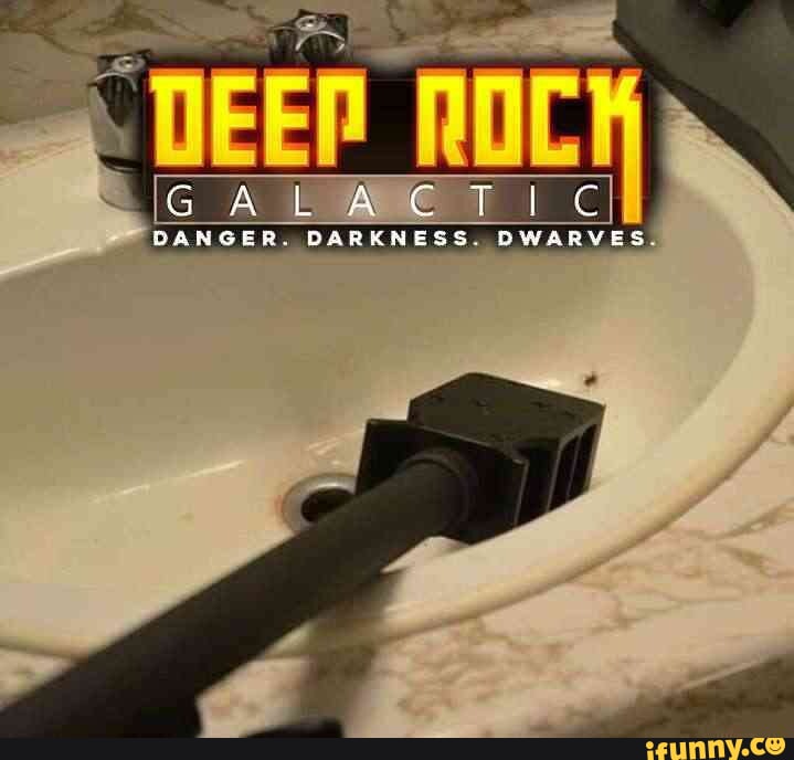 Ummm...his cat's name was uhhhh... this is a picture of HP lovecraft ...