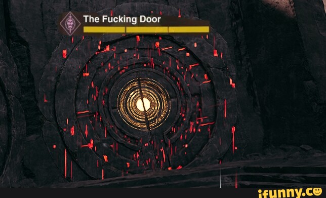 WORLD OF BUZZ Qinni, Creator of The "Crying in a Puddle" Meme, Dies of ...