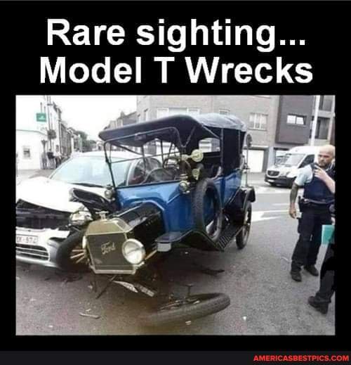 I thought the T Wrecks went extinct. - Rare sighting... Model T Wrecks ...