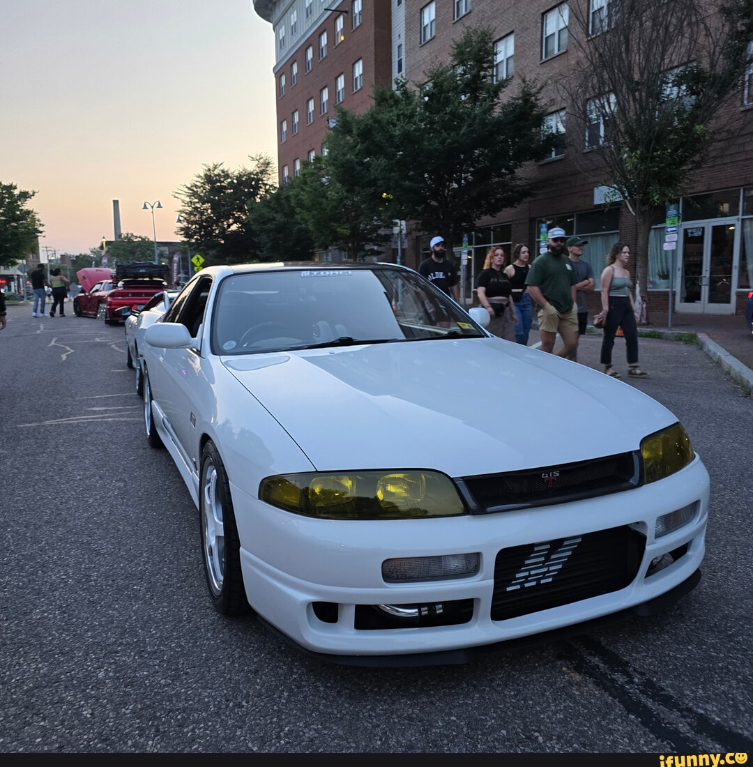 R33 memes. Best Collection of funny R33 pictures on iFunny