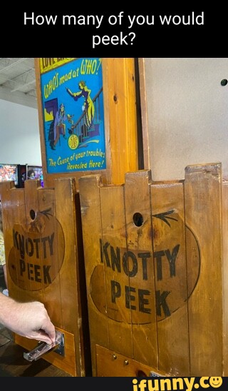 Peeking memes. Best Collection of funny Peeking pictures on iFunny