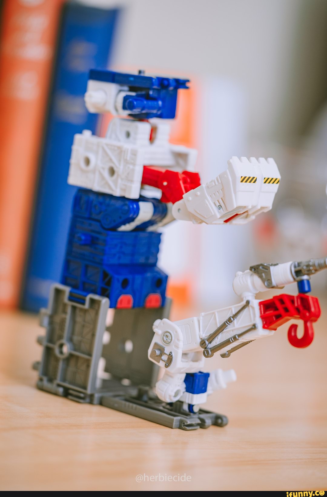 Transformers Botropolis Rescue Mission Ironworks. - iFunny