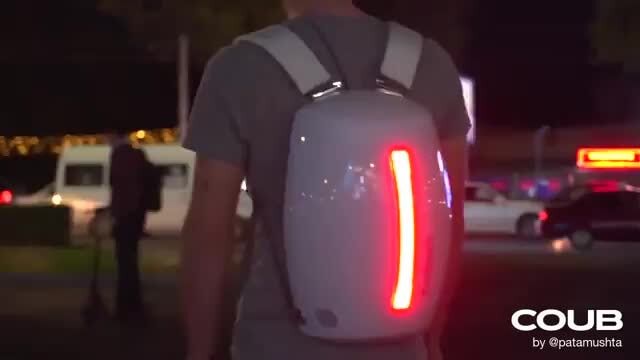 Keeback - backpack by Hyper - CyberPunk 2077 - )