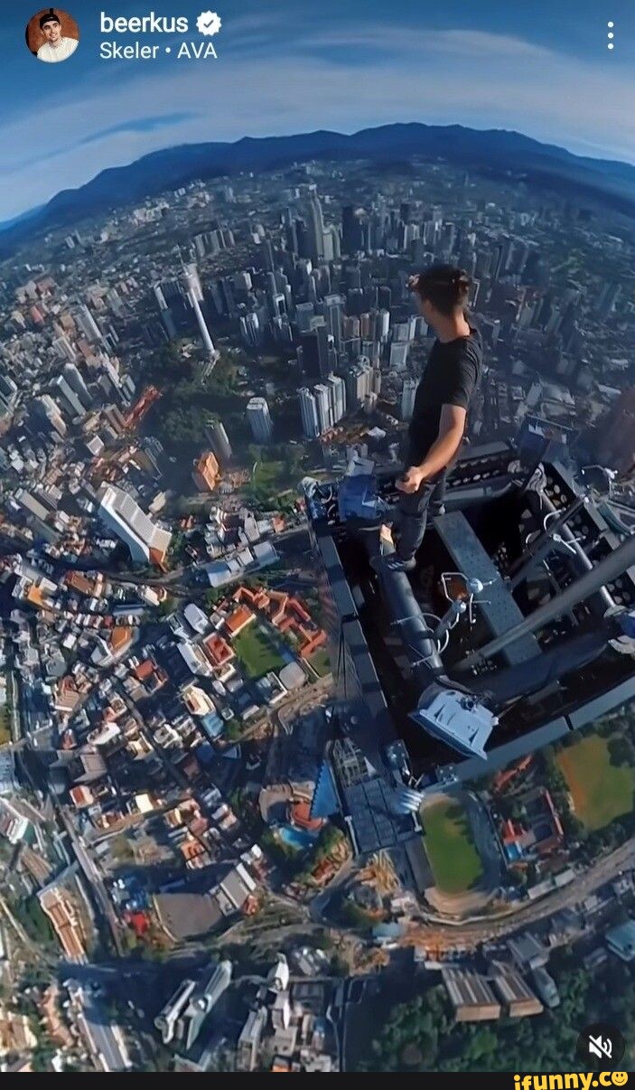 Guy climb Merdeka 118 - iFunny