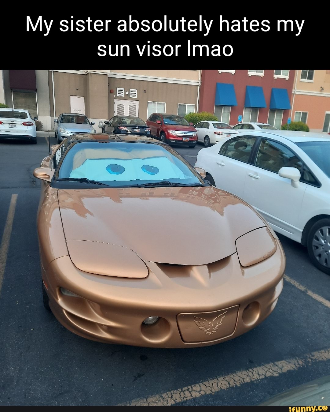 My sister absolutely hates my sun visor Imao - iFunny