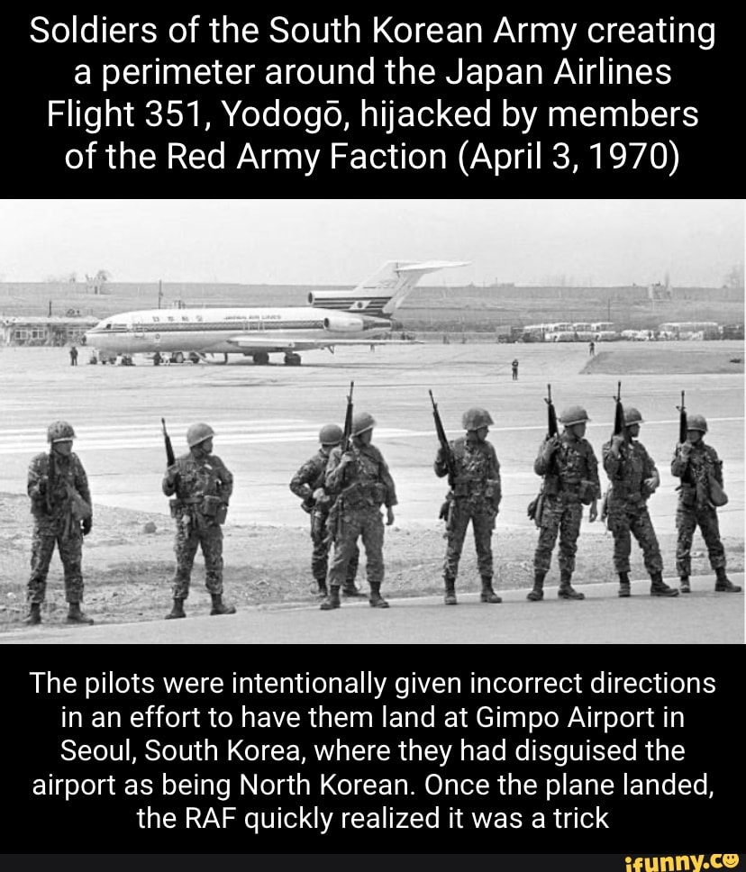 Soldiers of the South Korean Army creating a perimeter around the Japan ...