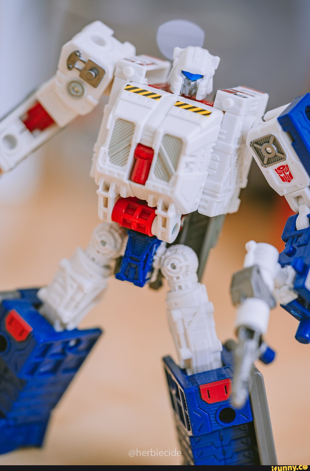 Transformers Botropolis Rescue Mission Ironworks. - iFunny