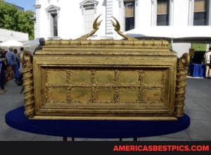 Ark of the Covenant prop from Indiana Jones at the Antique Road Show ...