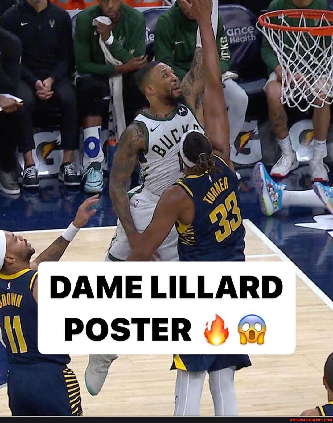 DAMIAN LILLARD WITH THE POSTER 😱🤯 - Ce DAME LILLARD POSTER ne - America ...