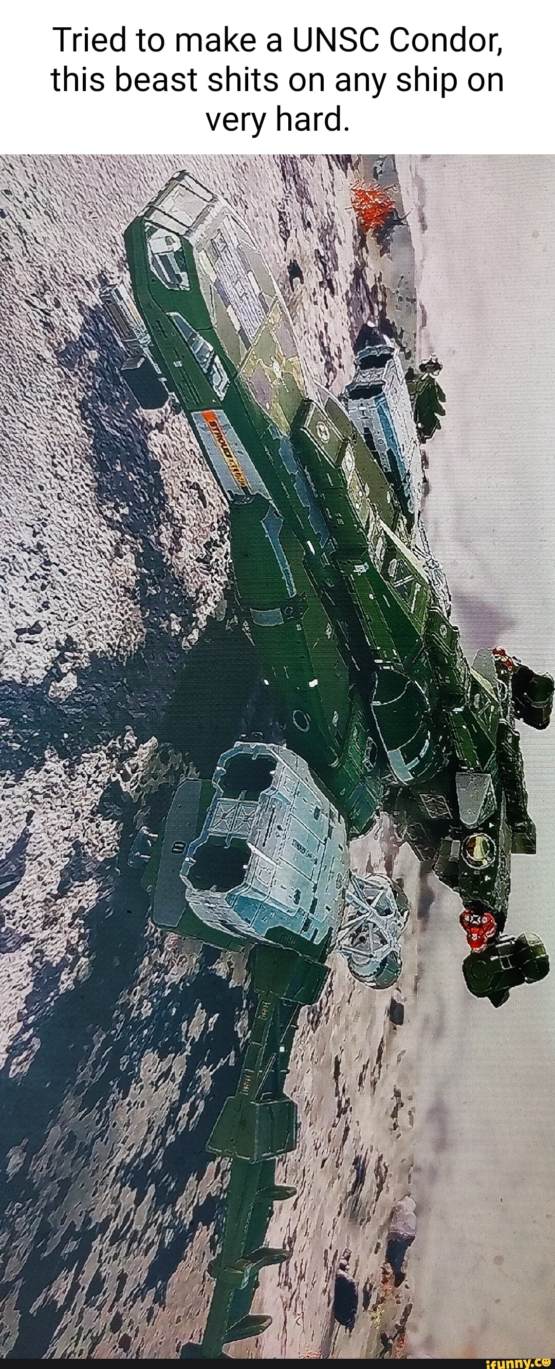 Tried to make a UNSC Condor, this beast shits on any ship on very hard ...