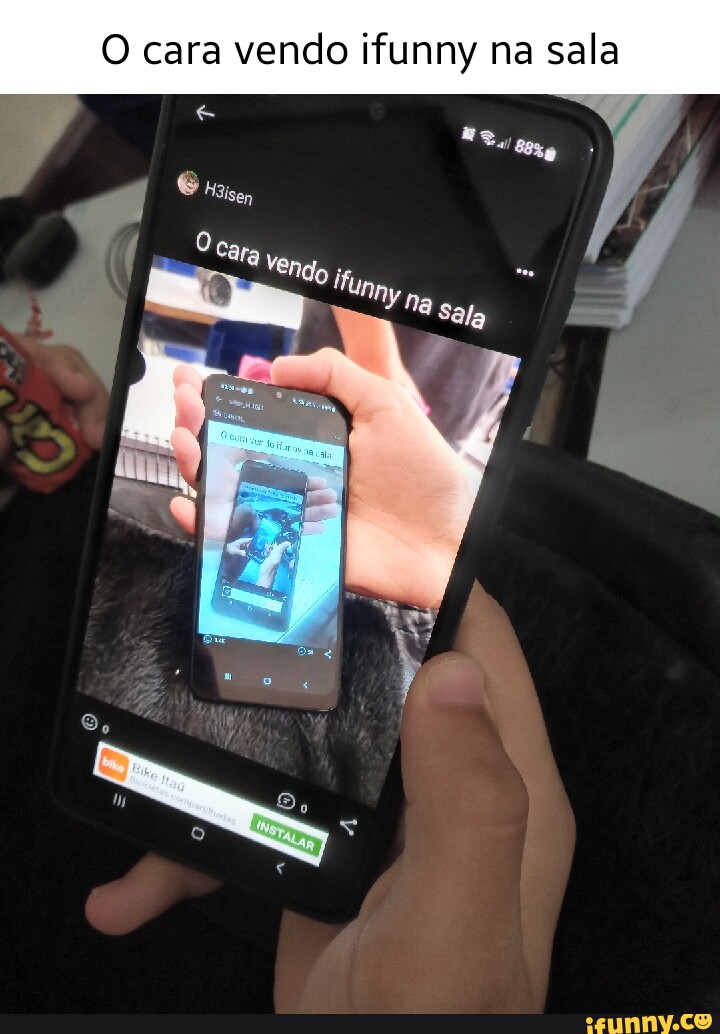 O cara vendo ifunny na sala - iFunny Brazil