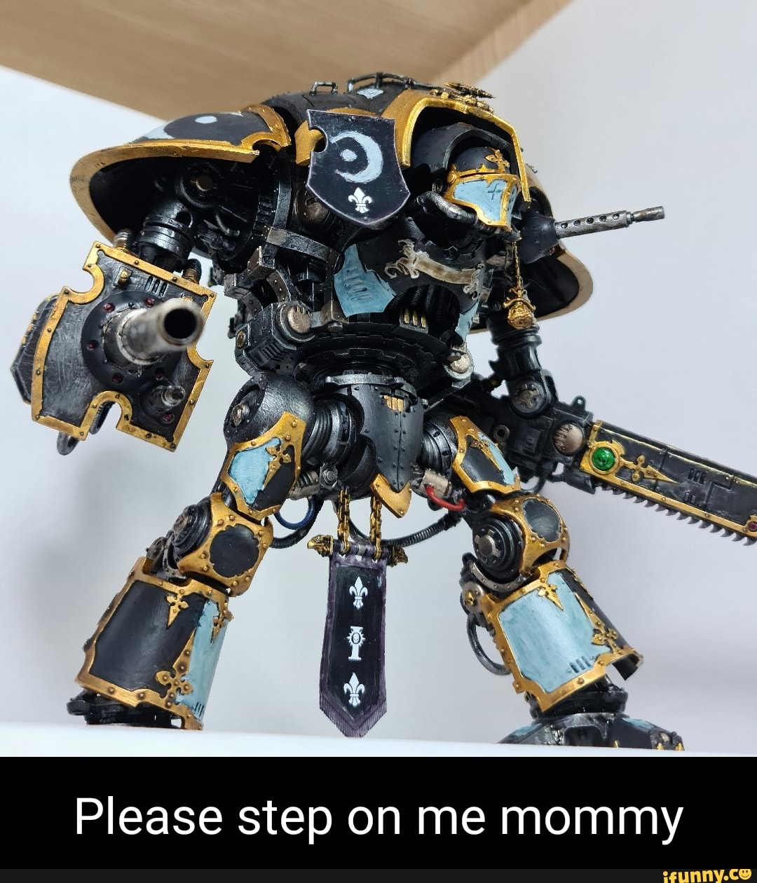 Please step on me mommy - iFunny