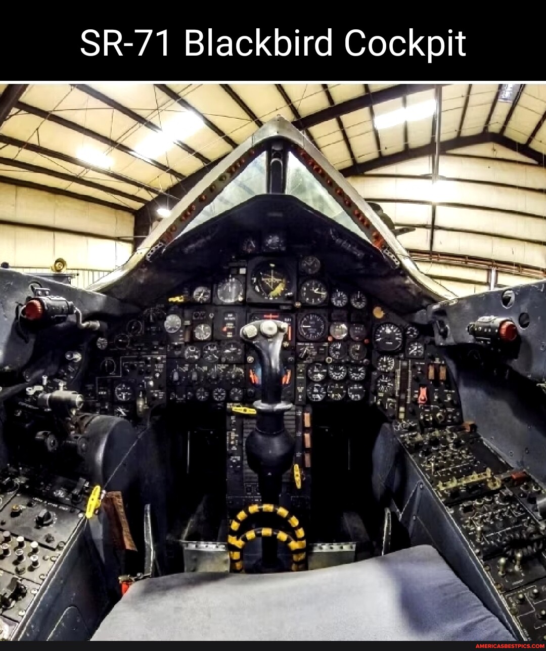 SR-71 Blackbird Cockpit - America’s best pics and videos