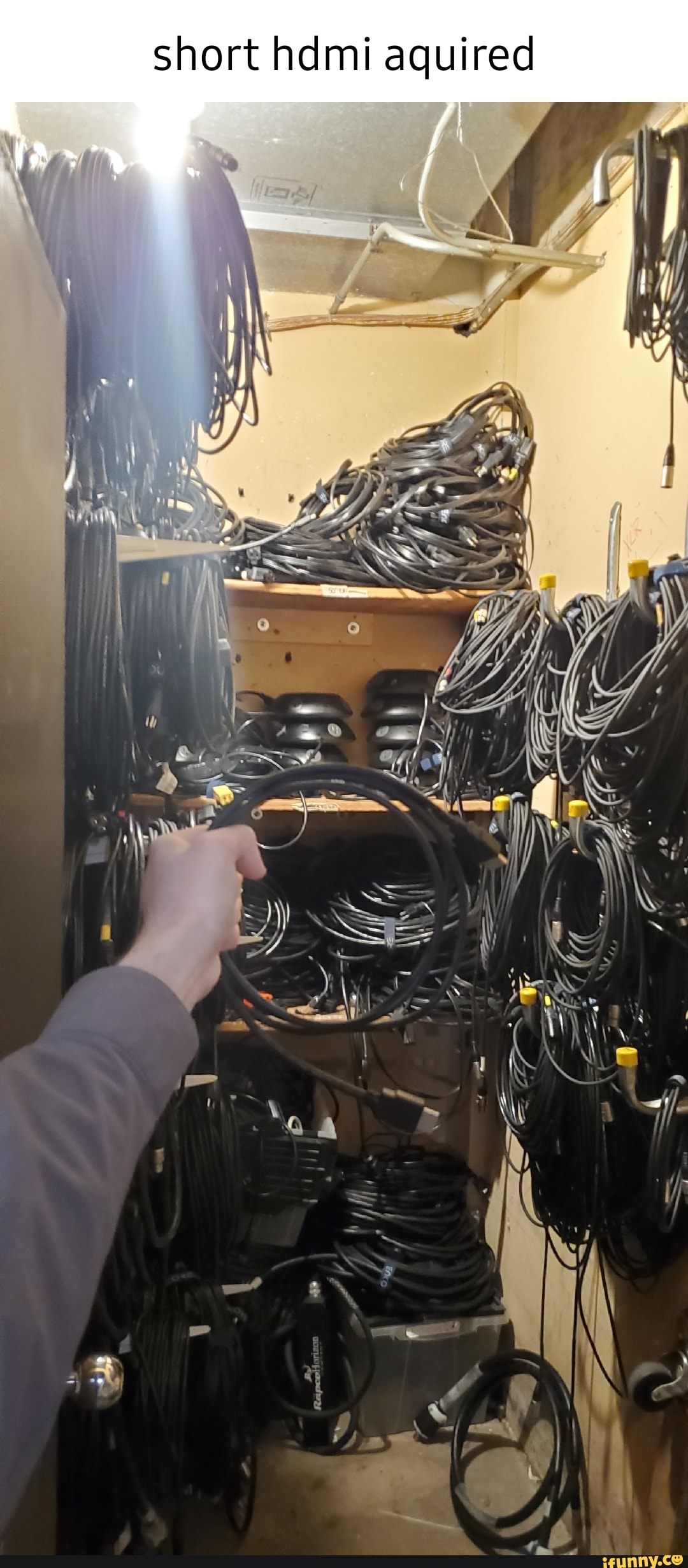 Hdmi memes. Best Collection of funny Hdmi pictures on iFunny