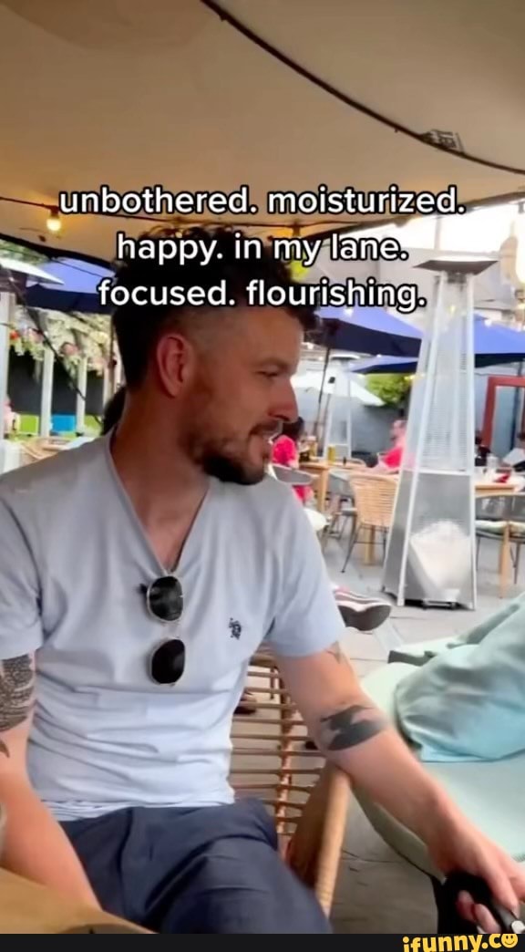 Living her best life @tabbycattraveller - unbothered. moisturized ...