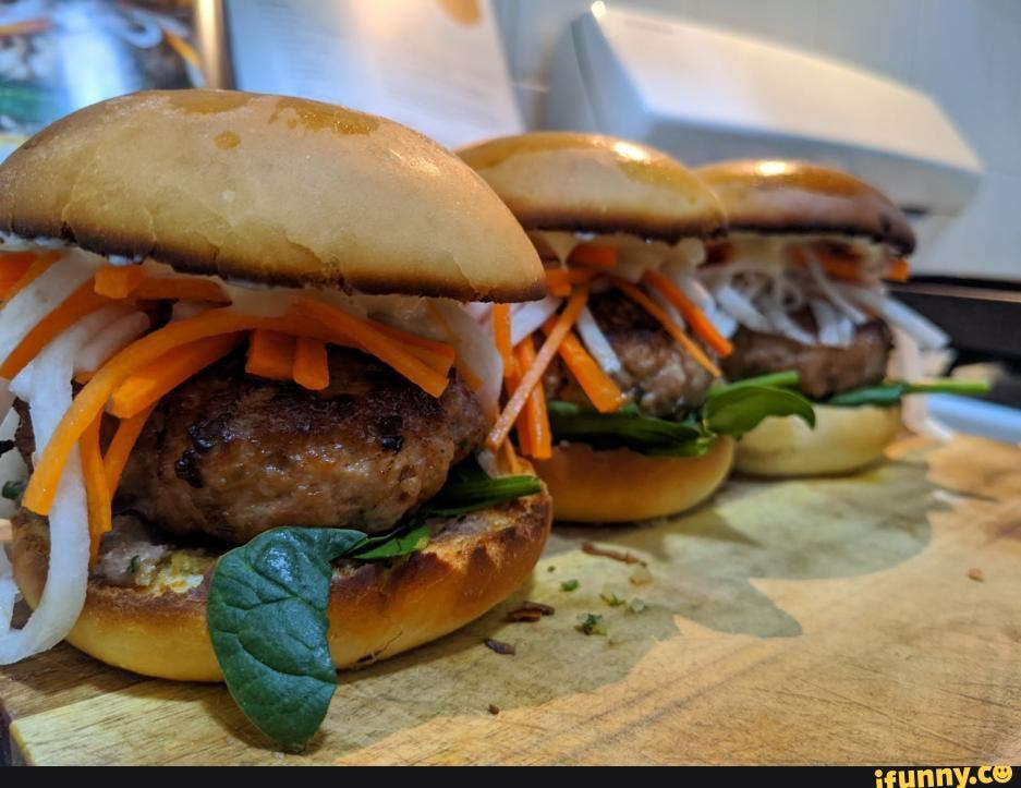 Bahn_mi memes. Best Collection of funny Bahn_mi pictures on iFunny