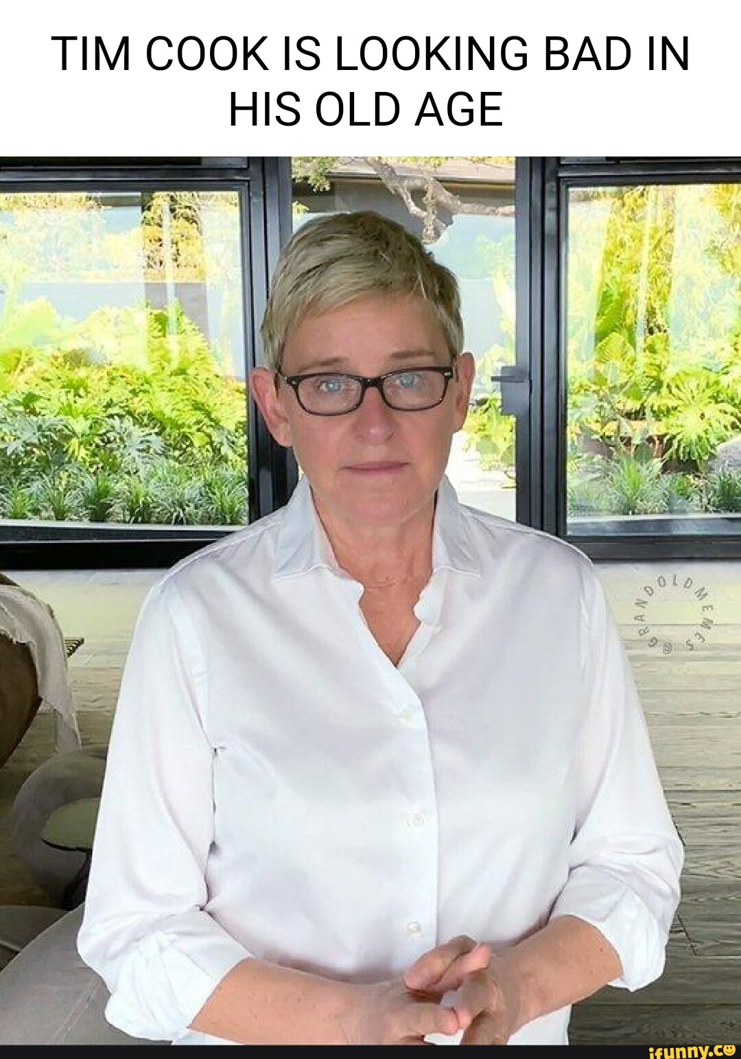 TIM COOK IS LOOKING BAD IN HIS OLD AGE - iFunny