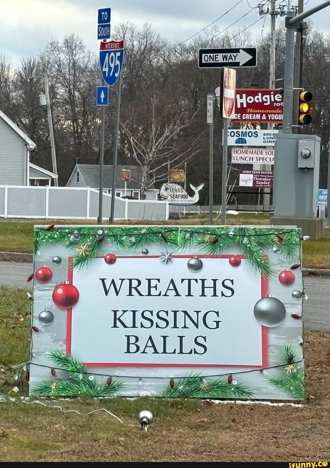 Wreaths memes. Best Collection of funny Wreaths pictures on iFunny