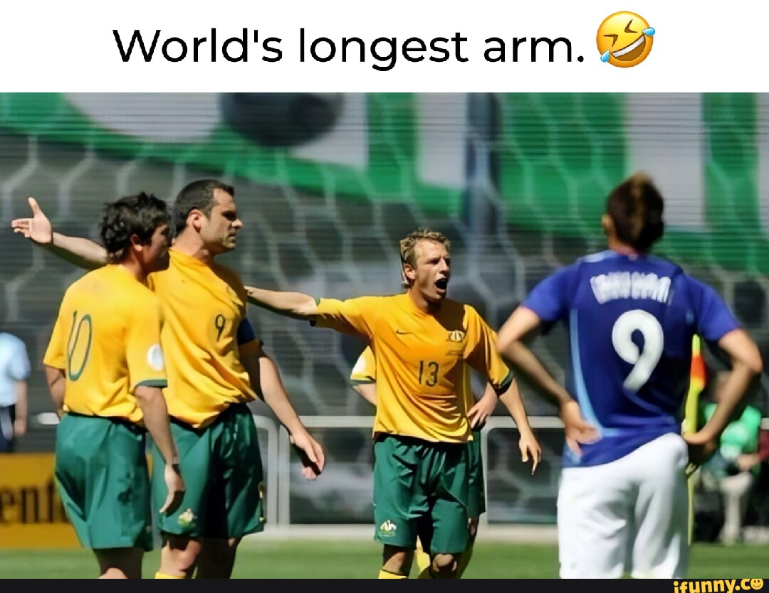 World's longest arm. I I SS \ I - iFunny
