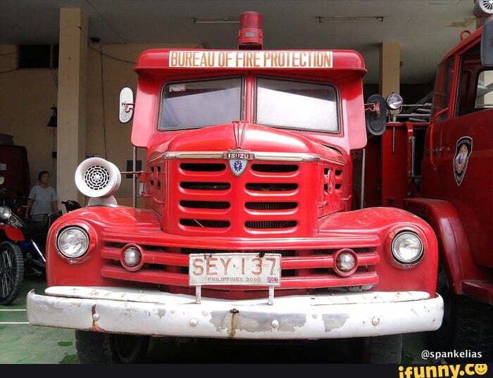 Fire_engine memes. Best Collection of funny Fire_engine pictures on iFunny