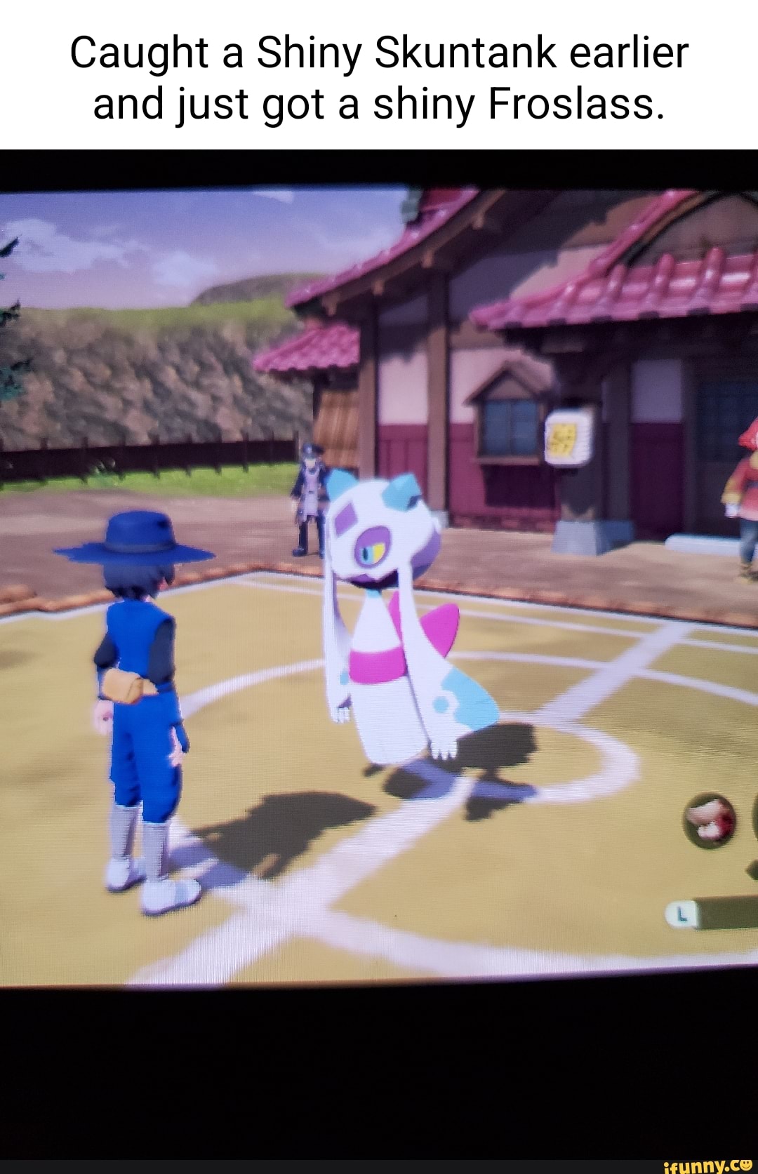 Caught a Shiny Skuntank earlier and just got a shiny Froslass - iFunny