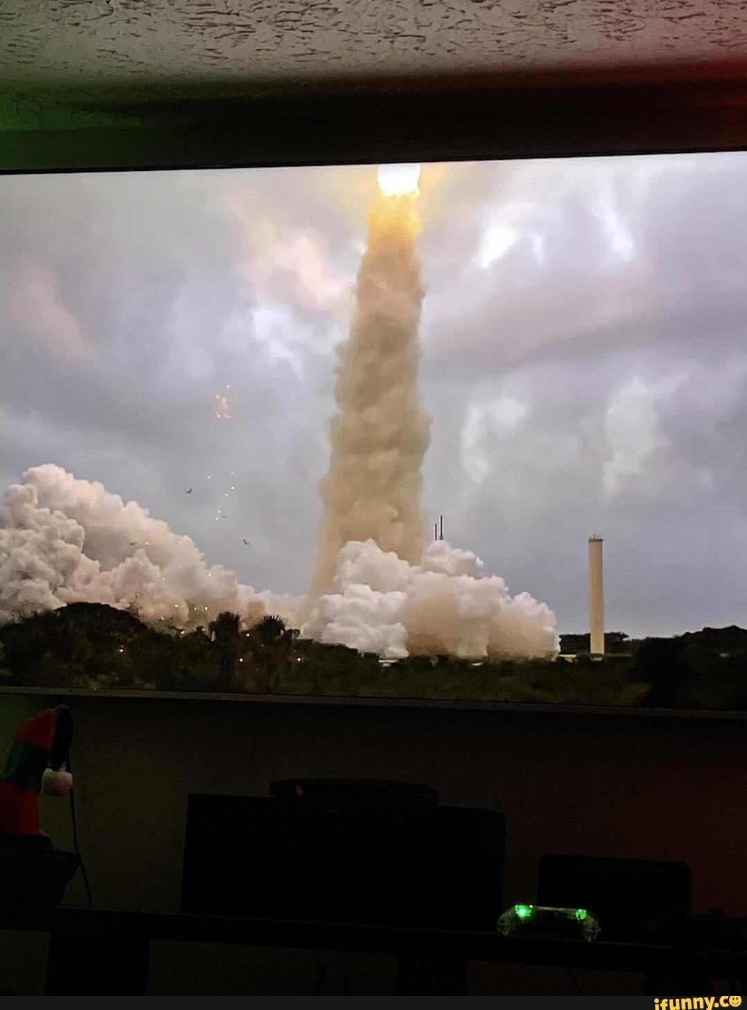 James Webb telescope finally launched! - iFunny