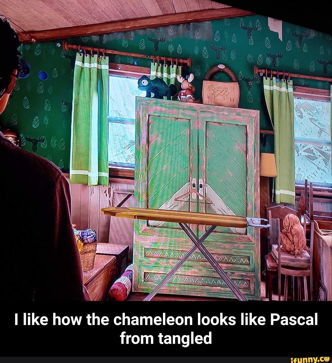 Like how the chameleon looks like Pascal from tangled - I like how the ...