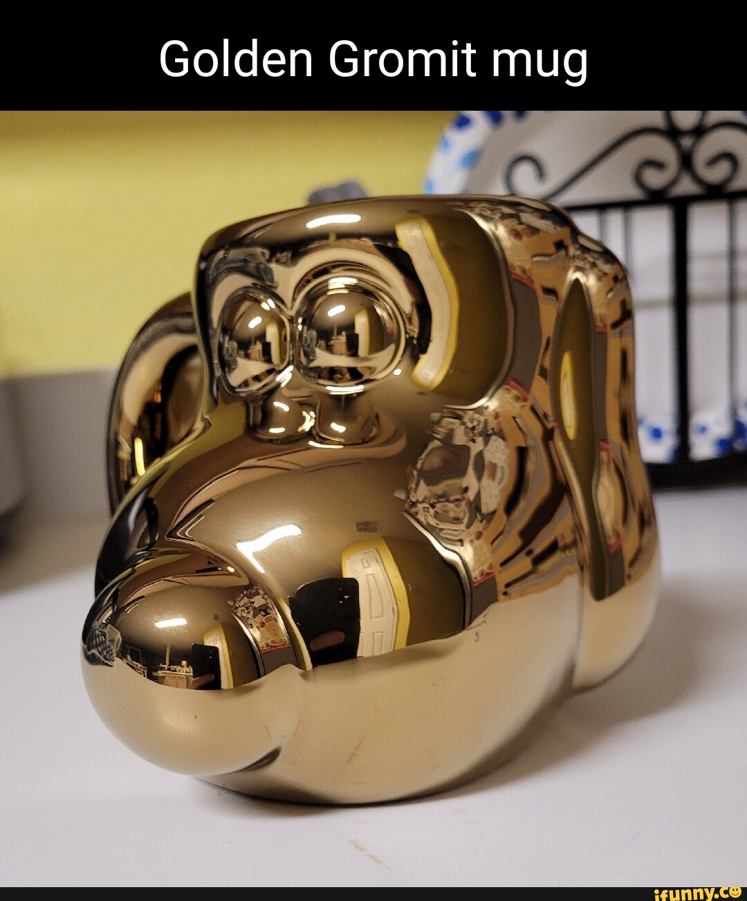 Golden Gromit mug - iFunny