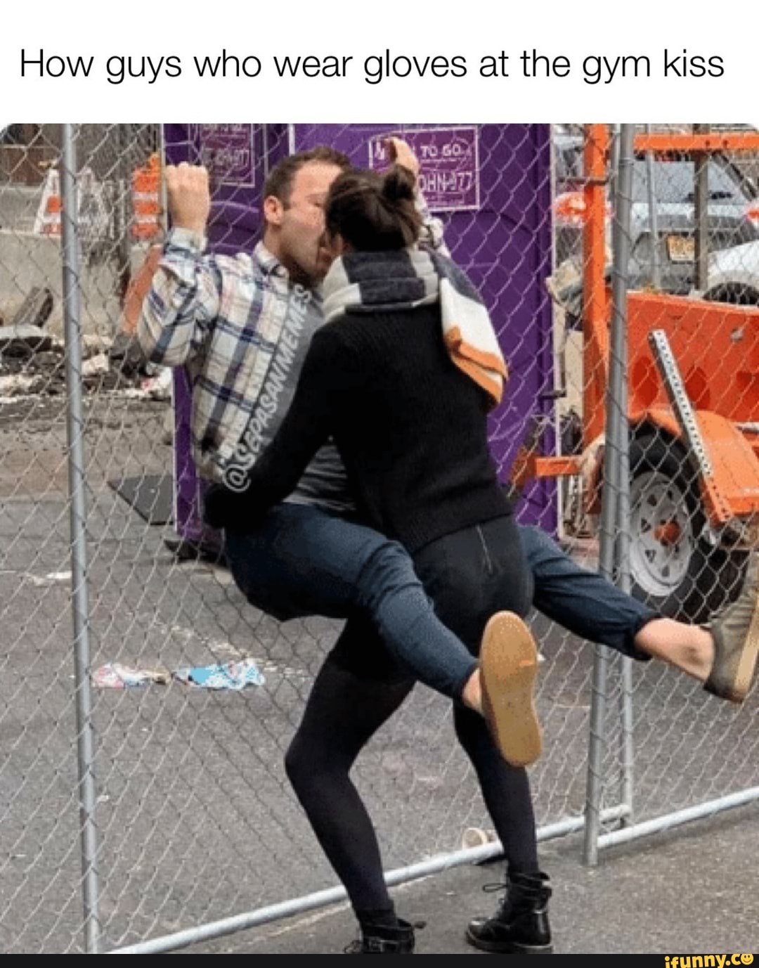 How guys who wear gloves at the gym kiss - iFunny