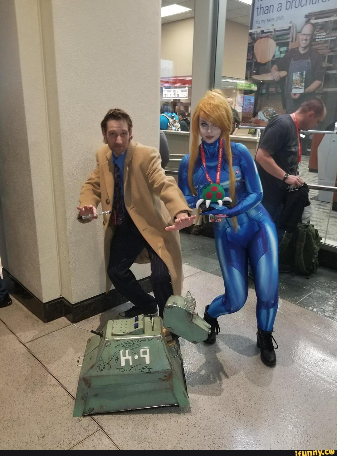 A quick zero suit Samus cosplay from a few years ago - iFunny