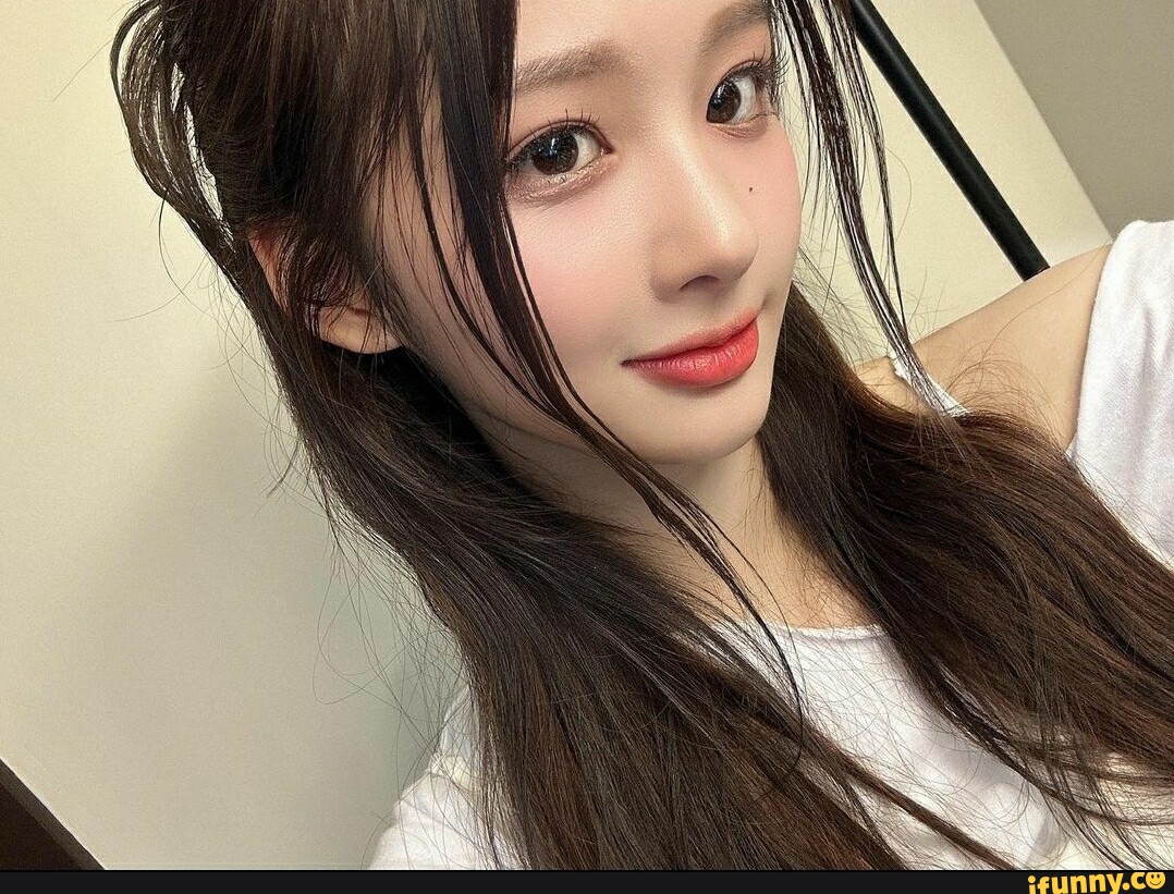 Sullyoon memes. Best Collection of funny Sullyoon pictures on iFunny