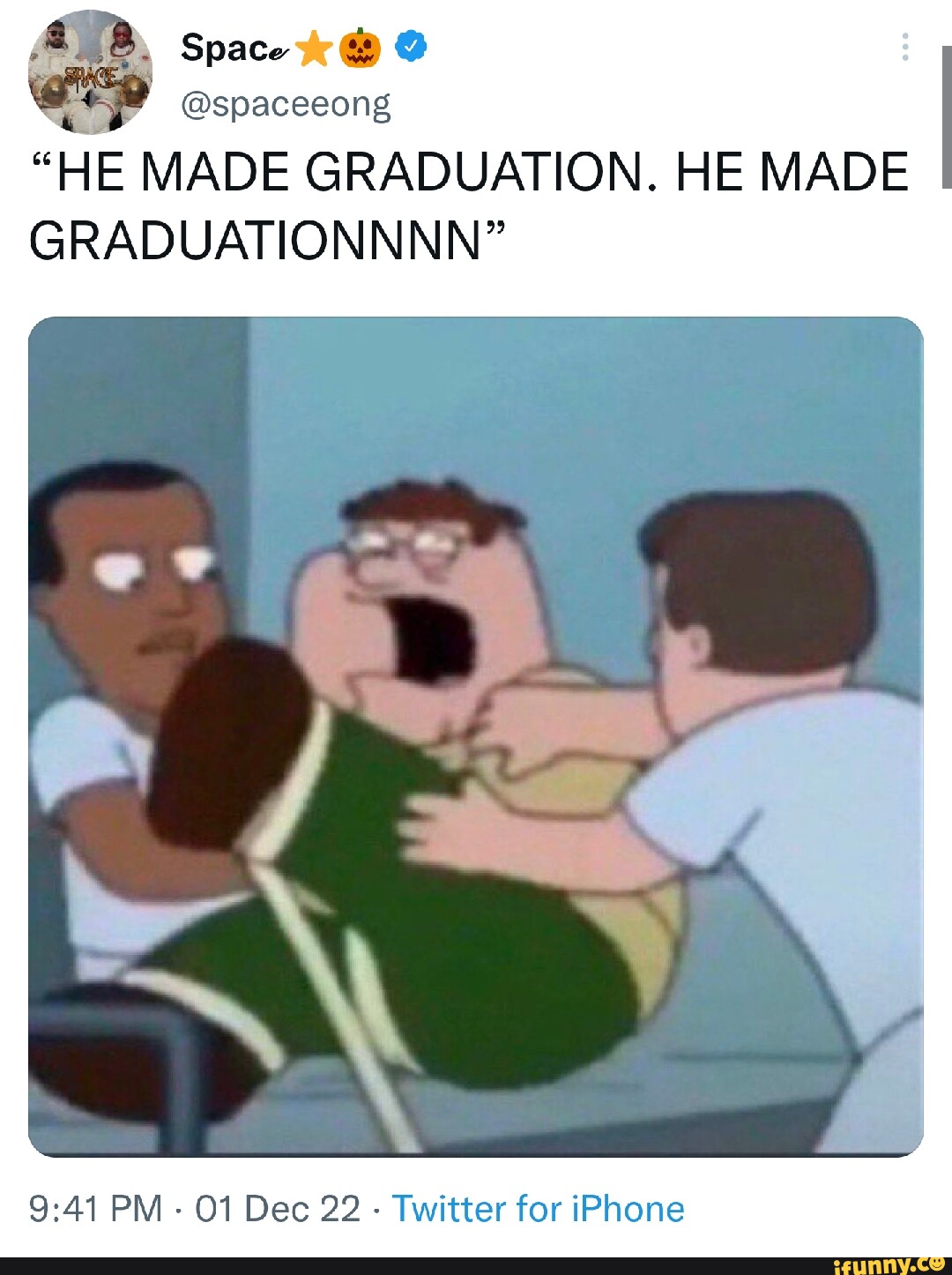 Space @ @ @spaceeong "HE MADE GRADUATION. HE MADE GRADUATIONNNN" PM ...