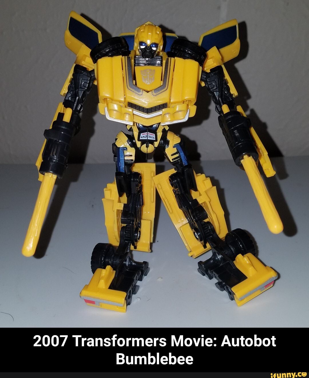 2007 Transformers Movie: Autobot Bumblebee - 2007 Transformers Movie ...