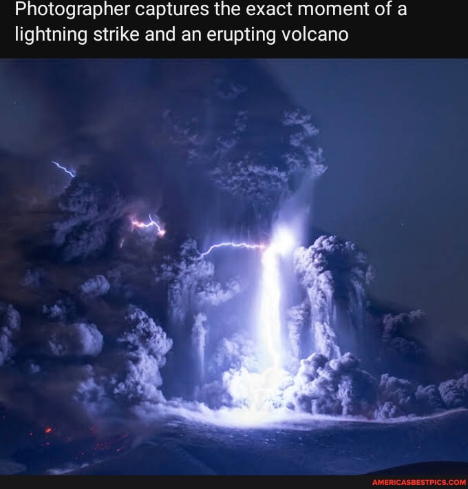 Photographer captures the exact moment of a lightning strike and an ...