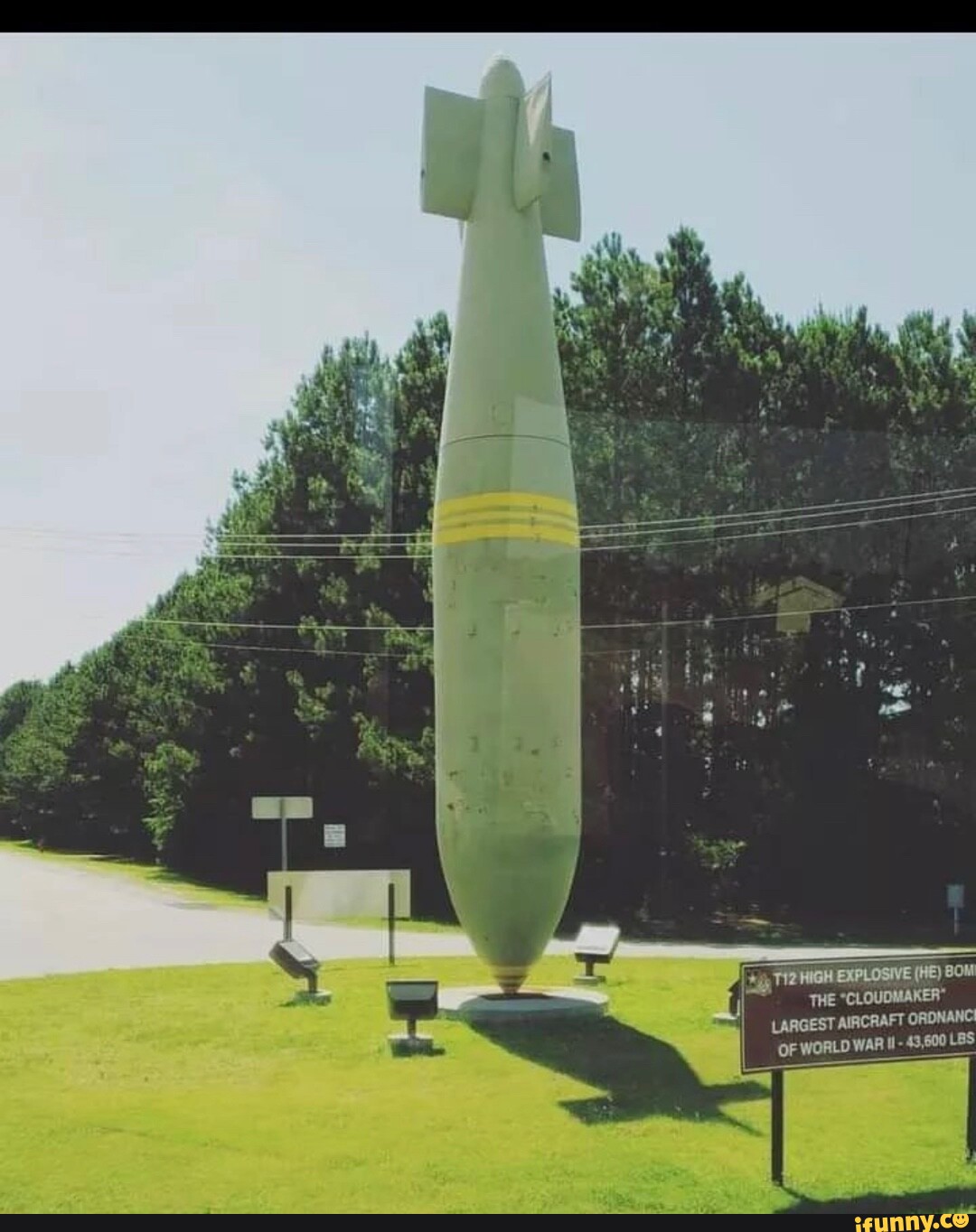 Fe HIGH EXPLOSIVE (HE) BOM THE LARGEST AIRCRAFT ORDNANC: OF WORLD WAR ...