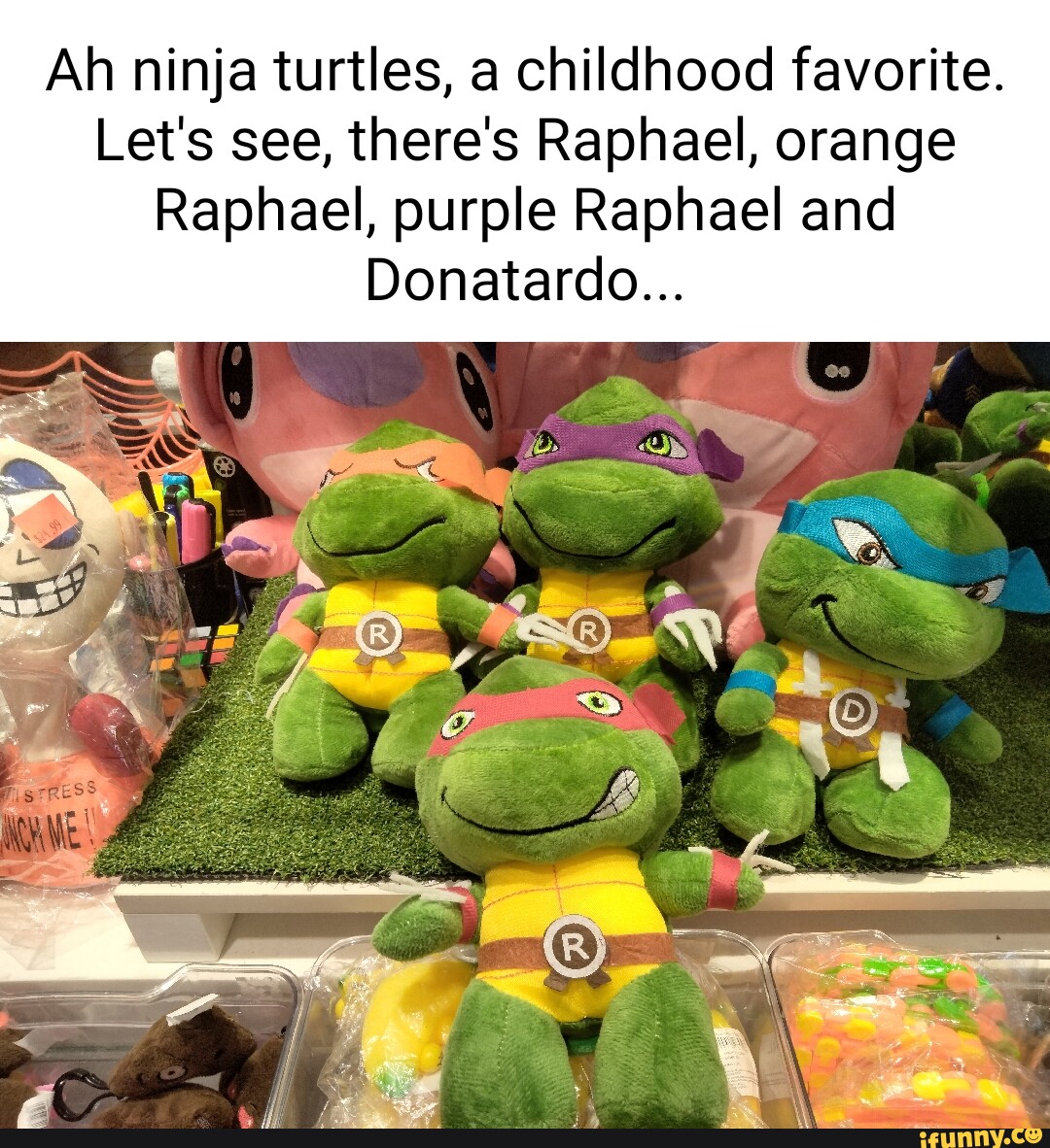 Ah ninja turtles, a childhood favorite. Let's see, there's Raphael ...