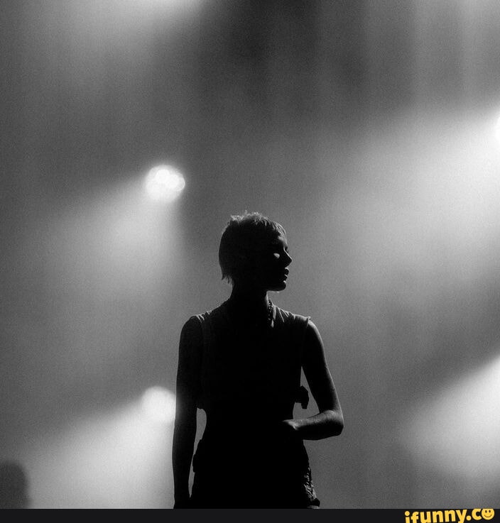 Halsey memes memes. The best memes on iFunny