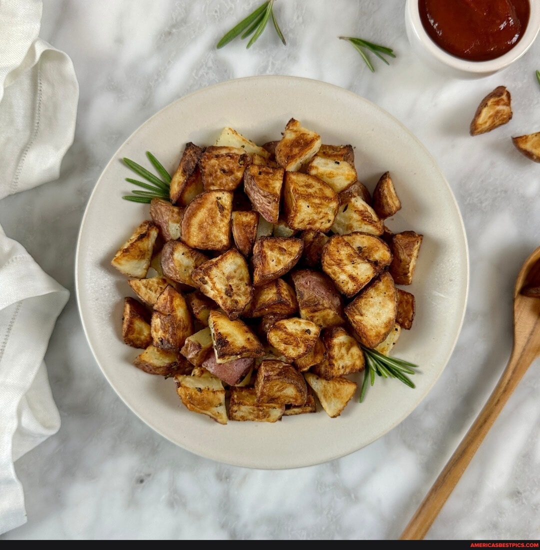 These air fryer red potatoes are super crispy and perfectly seasoned ...