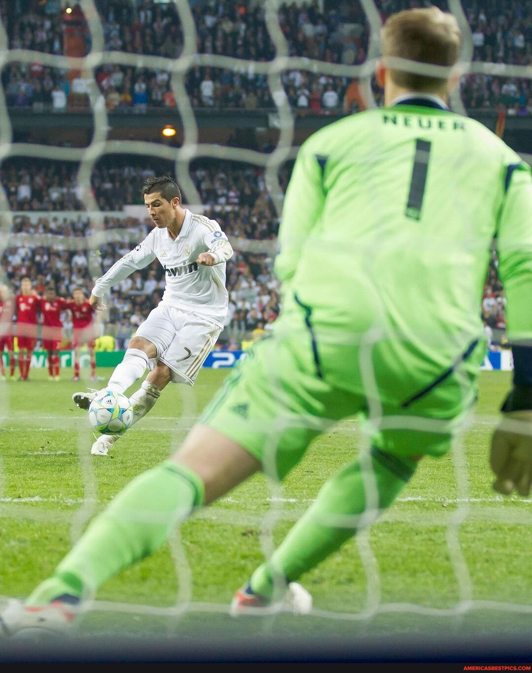 This night 12 years ago... 🥹 ️ #MiaSanMia #FCBayern #UCL - America’s best pics and videos
