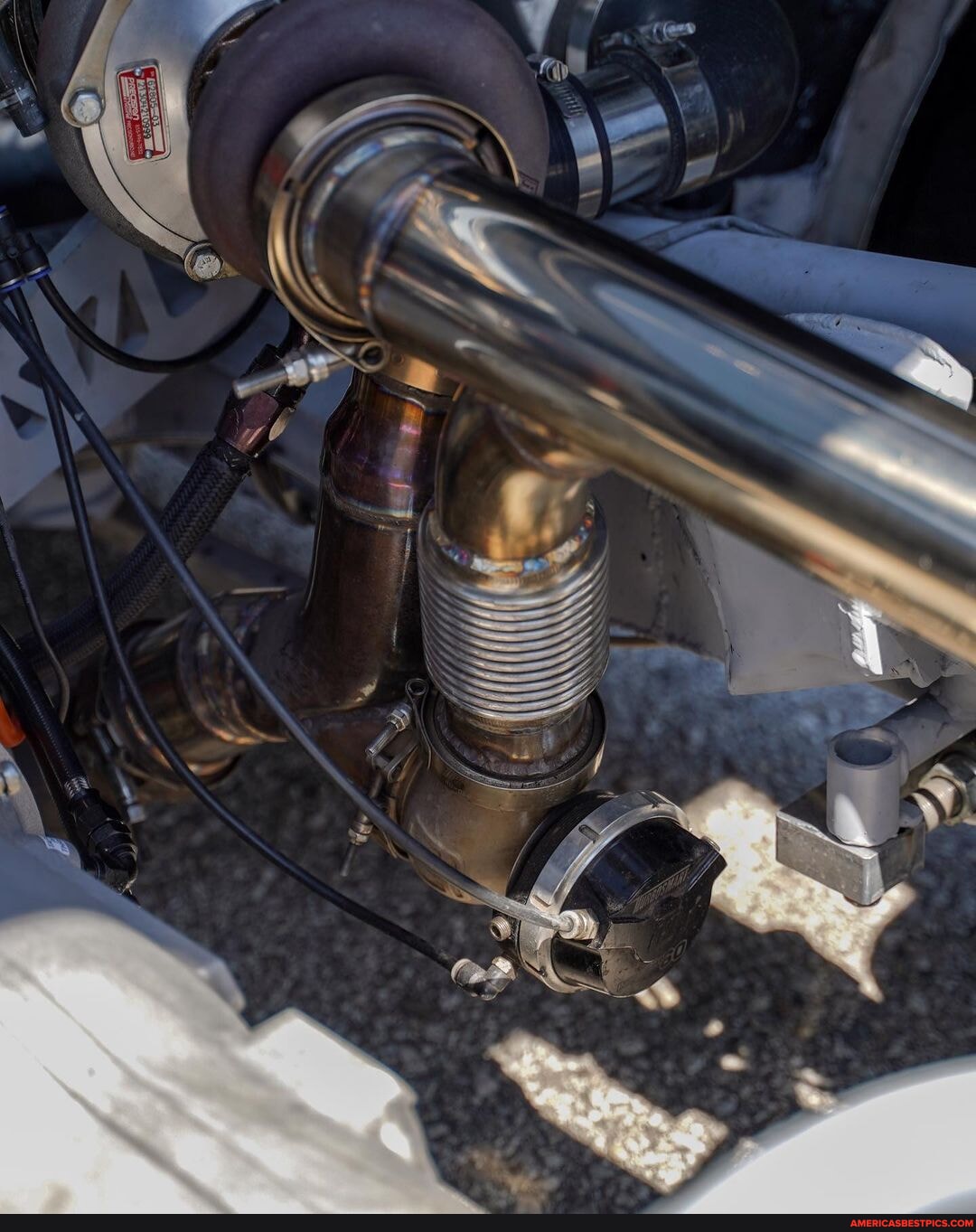 Revisiting one of the wild setups we came across at #TX2K23! @Brayan ...