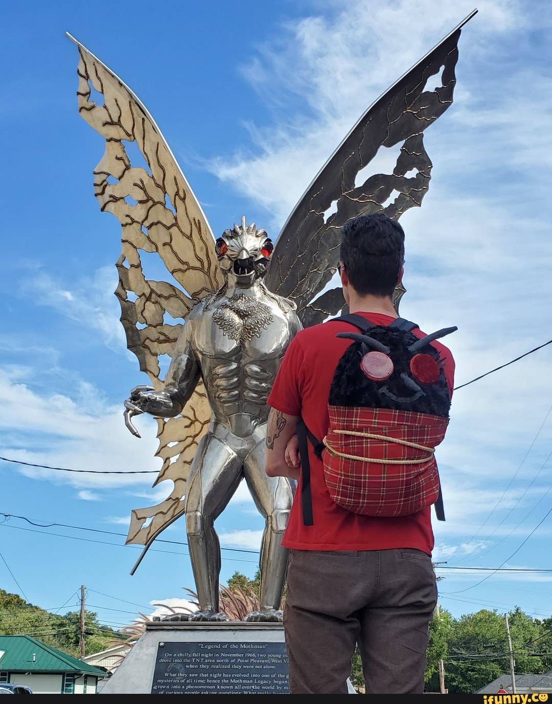 Baby Mothman meets Papa Mothman - iFunny