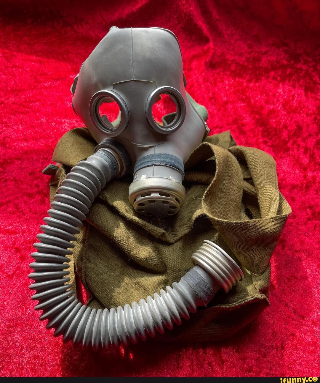 Gas_mask memes. Best Collection of funny Gas_mask pictures on iFunny