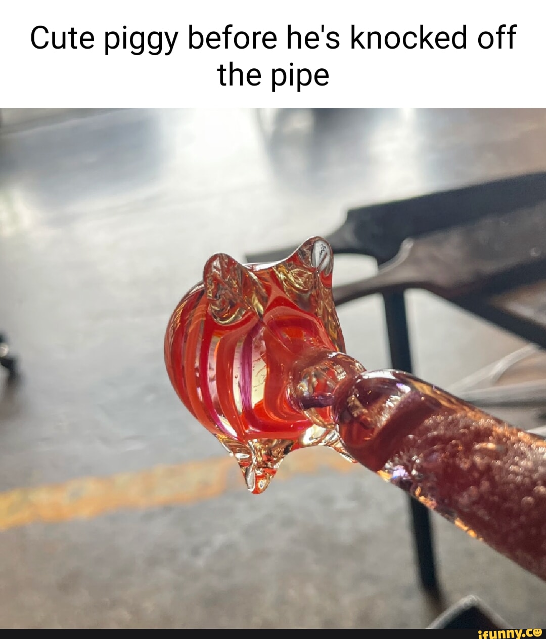 Cute piggy before he's knocked off the pipe - iFunny