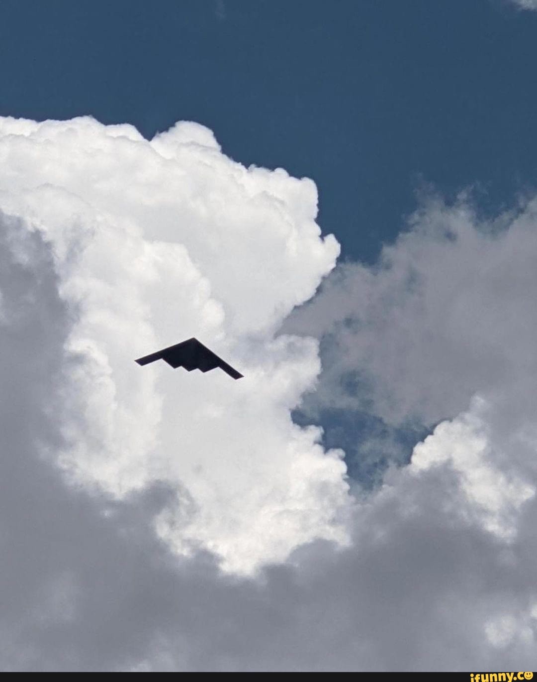 Flyingwing memes. Best Collection of funny Flyingwing pictures on iFunny